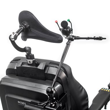 QUICKIE Q400 R セデオライト 電動車いす | Sunrise Medical